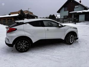 Balts Toyota C-HR 2017 Kauņa, ar dzinēja tilpumu 1.20 L un nobraukumu 128 tūkst. km par 15800 €, foto 5 vietnē AUTOMOTO.COM.LV