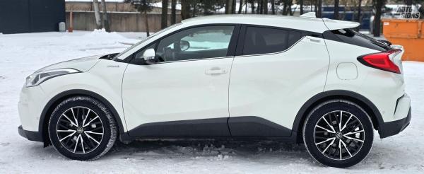 Balts Toyota C-HR 2017 Šauļi, ar dzinēja tilpumu 1.80 L un nobraukumu 195 tūkst. km par 14500 €, foto 6 vietnē AUTOMOTO.COM.LV