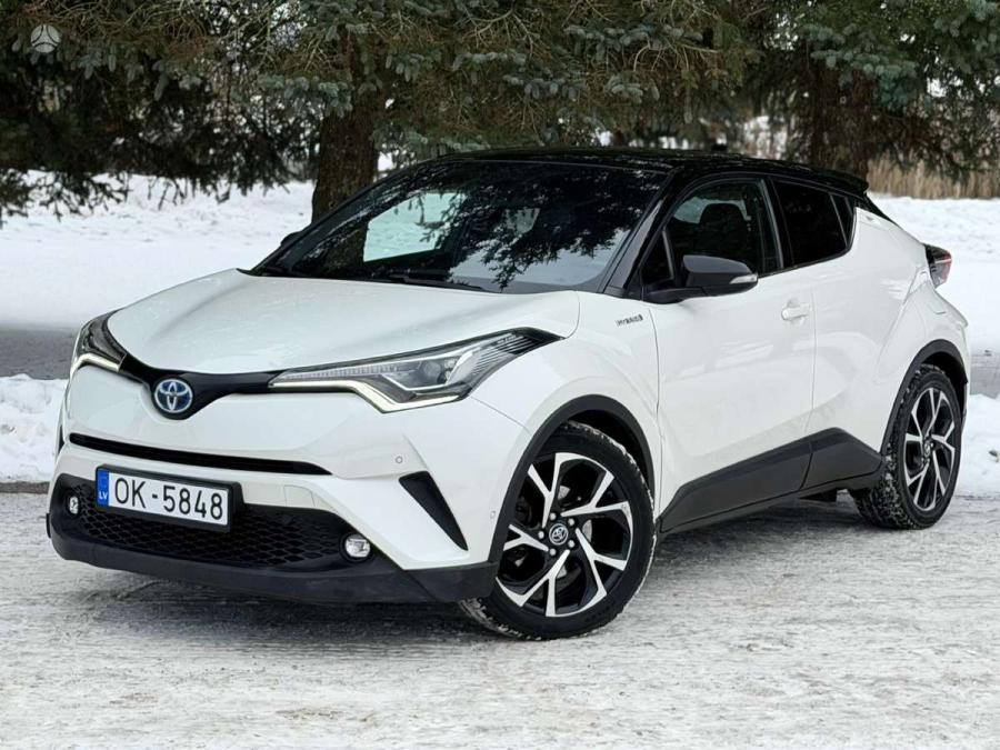 Белый Тойота C-HR 2017 в Шяуляй, объемом двигателя 1.80 л и пробегом 111 тыс. км за 16450 €, фото 1 на AUTOMOTO.COM.LV