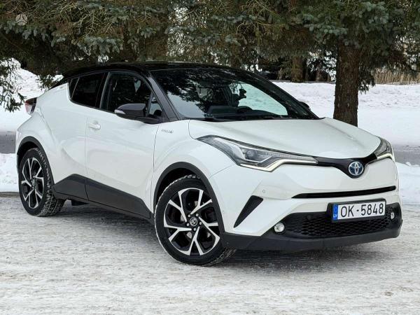 Balts Toyota C-HR 2017 Šauļi, ar dzinēja tilpumu 1.80 L un nobraukumu 111 tūkst. km par 16450 €, foto 2 vietnē AUTOMOTO.COM.LV