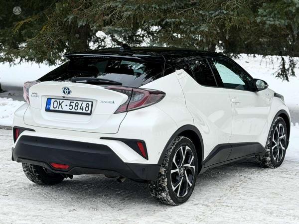 Balts Toyota C-HR 2017 Šauļi, ar dzinēja tilpumu 1.80 L un nobraukumu 111 tūkst. km par 16450 €, foto 3 vietnē AUTOMOTO.COM.LV