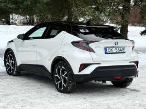Белый Тойота C-HR 2017 в Шяуляй, объемом двигателя 1.80 л и пробегом 111 тыс. км за 16450 €, фото 4 на AUTOMOTO.COM.LV
