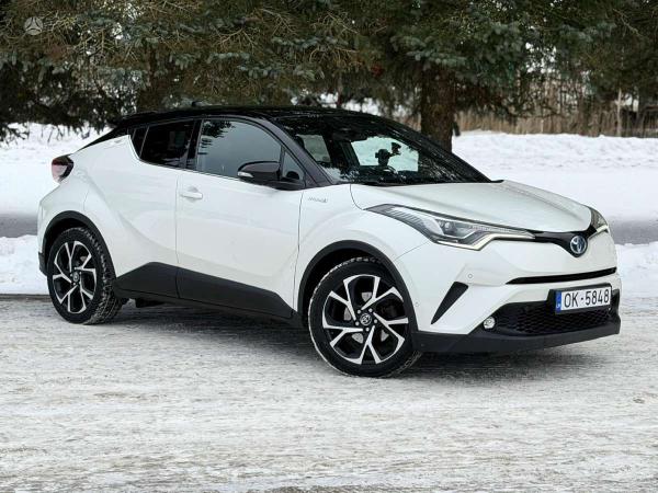 Balts Toyota C-HR 2017 Šauļi, ar dzinēja tilpumu 1.80 L un nobraukumu 111 tūkst. km par 16450 €, foto 5 vietnē AUTOMOTO.COM.LV
