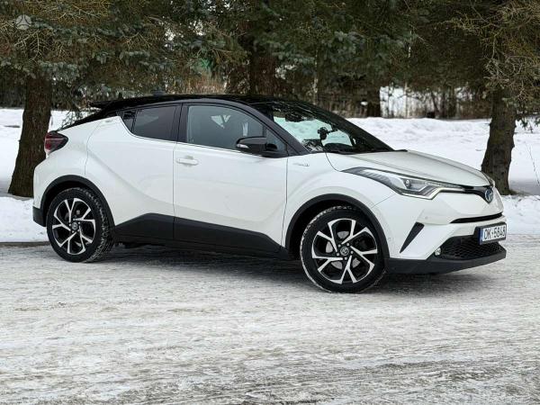 Balts Toyota C-HR 2017 Šauļi, ar dzinēja tilpumu 1.80 L un nobraukumu 111 tūkst. km par 16450 €, foto 10 vietnē AUTOMOTO.COM.LV