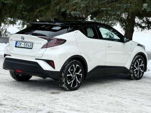 Белый Тойота C-HR 2017 в Шяуляй, объемом двигателя 1.80 л и пробегом 111 тыс. км за 16450 €, фото 12 на AUTOMOTO.COM.LV