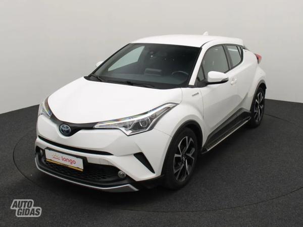 White Toyota C-HR 2017 in Vilnius, with an engine capacity of 1.80 L and mileage of 183 thousand km for 14999 €, photo 1 on AUTOMOTO.COM.LV