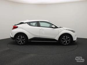 Белый Тойота C-HR 2017 в Вильнюс, объемом двигателя 1.80 л и пробегом 183 тыс. км за 14999 €, фото 10 на AUTOMOTO.COM.LV