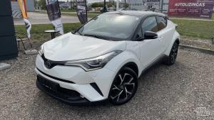 White Toyota C-HR 2017 in Marijampole, with an engine capacity of 1.80 L and mileage of 219 thousand km for 14500 €, photo 3 on AUTOMOTO.COM.LV
