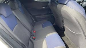 White Toyota C-HR 2017 in Marijampole, with an engine capacity of 1.80 L and mileage of 219 thousand km for 14500 €, photo 15 on AUTOMOTO.COM.LV