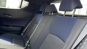 Balts Toyota C-HR 2017 Marijampole, ar dzinēja tilpumu 1.80 L un nobraukumu 139 tūkst. km par 15990 €, foto 15 vietnē AUTOMOTO.COM.LV