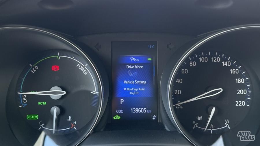 Balts Toyota C-HR 2017 Marijampole, ar dzinēja tilpumu 1.80 L un nobraukumu 139 tūkst. km par 15990 €, foto 13 vietnē AUTOMOTO.COM.LV
