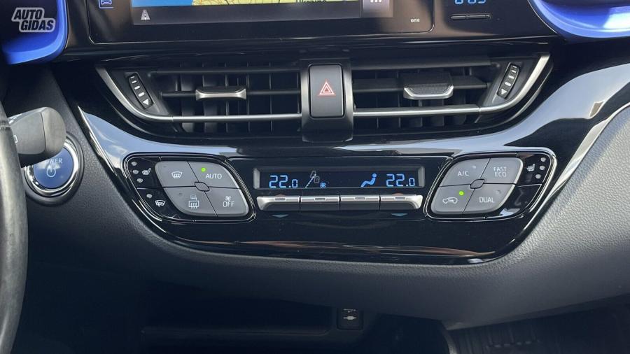 Balts Toyota C-HR 2017 Marijampole, ar dzinēja tilpumu 1.80 L un nobraukumu 139 tūkst. km par 15990 €, foto 20 vietnē AUTOMOTO.COM.LV