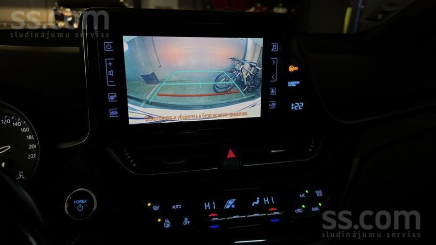 Белый Тойота C-HR 2017 в Рига, объемом двигателя 1.80 л и пробегом 118 тыс. км за 16700 €, фото 9 на AUTOMOTO.COM.LV
