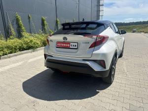 White Toyota C-HR 2017 in Vilnius, with an engine capacity of 1.80 L and mileage of 178 thousand km for 16250 €, photo 13 on AUTOMOTO.COM.LV