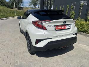 Белый Тойота C-HR 2017 в Вильнюс, объемом двигателя 1.80 л и пробегом 178 тыс. км за 16250 €, фото 16 на AUTOMOTO.COM.LV
