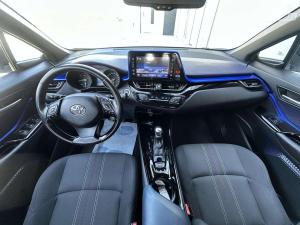 Белый Тойота C-HR 2017 в Вильнюс, объемом двигателя 1.80 л и пробегом 178 тыс. км за 16250 €, фото 31 на AUTOMOTO.COM.LV