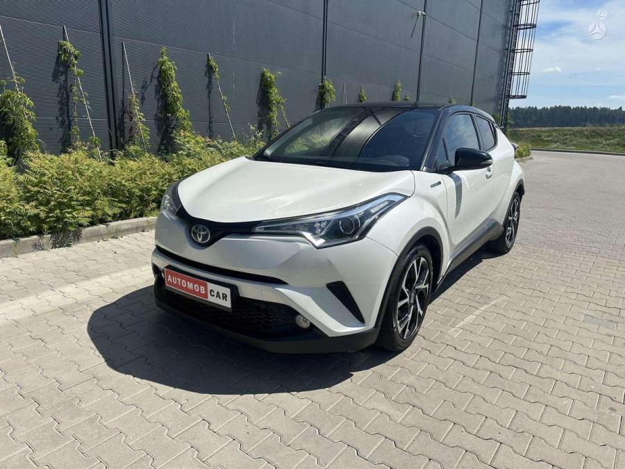Balts Toyota C-HR 2017 Viļņa, ar dzinēja tilpumu 1.80 L un nobraukumu 178 tūkst. km par 16250 €, foto 3 vietnē AUTOMOTO.COM.LV