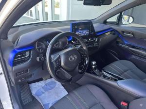 Balts Toyota C-HR 2017 Viļņa, ar dzinēja tilpumu 1.80 L un nobraukumu 178 tūkst. km par 16250 €, foto 22 vietnē AUTOMOTO.COM.LV