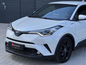 Белый Тойота C-HR 2017 в Утена, объемом двигателя 1.80 л и пробегом 149 тыс. км за 15700 €, фото 5 на AUTOMOTO.COM.LV