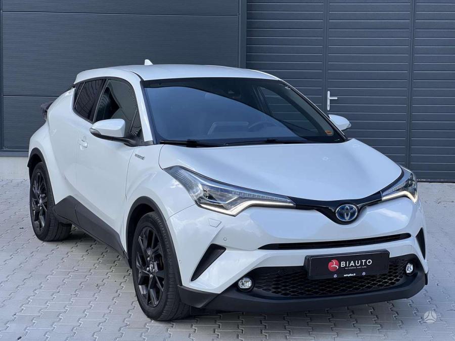 Белый Тойота C-HR 2017 в Утена, объемом двигателя 1.80 л и пробегом 149 тыс. км за 15700 €, фото 9 на AUTOMOTO.COM.LV
