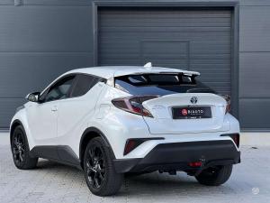 Белый Тойота C-HR 2017 в Утена, объемом двигателя 1.80 л и пробегом 149 тыс. км за 15700 €, фото 14 на AUTOMOTO.COM.LV