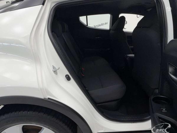 Balts Toyota C-HR 2017 Viļņa, ar dzinēja tilpumu 1.80 L un nobraukumu 141 tūkst. km par 14900 €, foto 10 vietnē AUTOMOTO.COM.LV