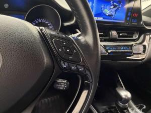 Белый Тойота C-HR 2017 в Вильнюс, объемом двигателя 1.80 л и пробегом 141 тыс. км за 14900 €, фото 29 на AUTOMOTO.COM.LV