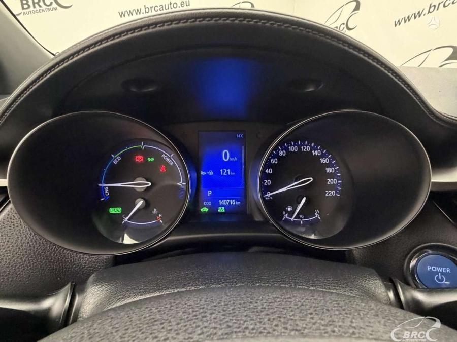 Белый Тойота C-HR 2017 в Вильнюс, объемом двигателя 1.80 л и пробегом 141 тыс. км за 14900 €, фото 31 на AUTOMOTO.COM.LV