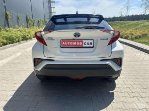 White Toyota C-HR 2017 in Vilnius, with an engine capacity of 1.80 L and mileage of 178 thousand km for 15450 €, photo 14 on AUTOMOTO.COM.LV