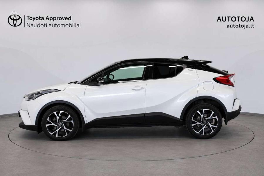 White Toyota C-HR 2017 in Kaunas, with an engine capacity of 1.20 L and mileage of 103 thousand km for 16900 €, photo 4 on AUTOMOTO.COM.LV