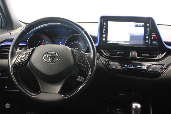 Белый Тойота C-HR 2017 в Каунас, объемом двигателя 1.20 л и пробегом 103 тыс. км за 16900 €, фото 9 на AUTOMOTO.COM.LV