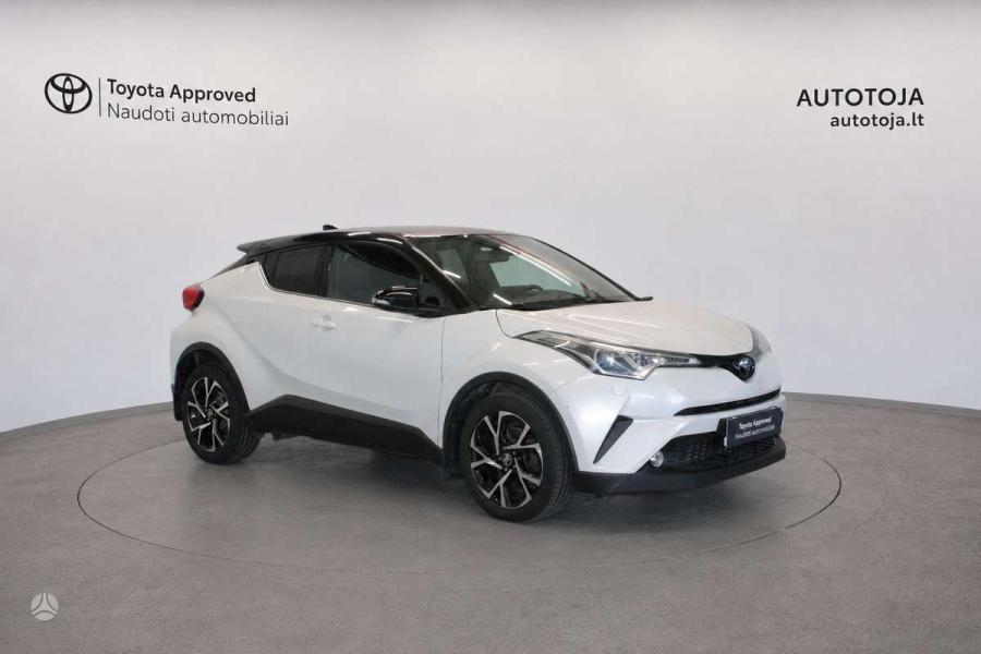 White Toyota C-HR 2017 in Kaunas, with an engine capacity of 1.20 L and mileage of 103 thousand km for 16900 €, photo 19 on AUTOMOTO.COM.LV