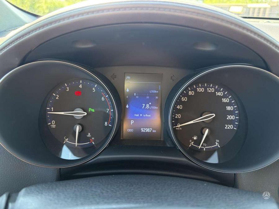 Белый Тойота C-HR 2017 в Клайпеда, объемом двигателя 1.20 л и пробегом 93 тыс. км за 16900 €, фото 17 на AUTOMOTO.COM.LV