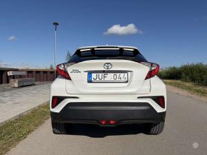 Белый Тойота C-HR 2017 в Клайпеда, объемом двигателя 1.20 л и пробегом 93 тыс. км за 16900 €, фото 24 на AUTOMOTO.COM.LV