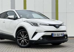 White Toyota C-HR 2017 in Taurage, with an engine capacity of 1.80 L and mileage of 172 thousand km for 14300 €, photo 12 on AUTOMOTO.COM.LV