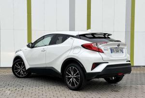 White Toyota C-HR 2017 in Taurage, with an engine capacity of 1.80 L and mileage of 172 thousand km for 14300 €, photo 20 on AUTOMOTO.COM.LV