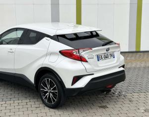 White Toyota C-HR 2017 in Taurage, with an engine capacity of 1.80 L and mileage of 172 thousand km for 14300 €, photo 21 on AUTOMOTO.COM.LV