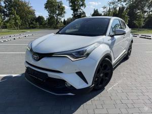 Белый Тойота C-HR 2017 в Каунас, объемом двигателя 1.80 л и пробегом 250 тыс. км за 14700 €, фото  на AUTOMOTO.COM.LV