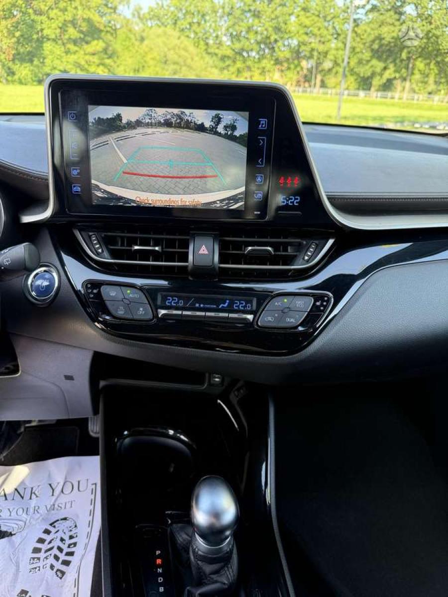 Balts Toyota C-HR 2017 Kauņa, ar dzinēja tilpumu 1.80 L un nobraukumu 250 tūkst. km par 14700 €, foto 16 vietnē AUTOMOTO.COM.LV