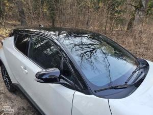 Белый Тойота C-HR 2017 в Каунас, объемом двигателя 1.80 л и пробегом 143 тыс. км за 15750 €, фото 16 на AUTOMOTO.COM.LV