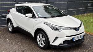 Balts Toyota C-HR 2017 Jonava, ar dzinēja tilpumu 1.80 L un nobraukumu 220 tūkst. km par 11750 €, foto  vietnē AUTOMOTO.COM.LV