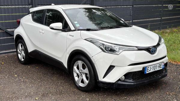 Balts Toyota C-HR 2017 Jonava, ar dzinēja tilpumu 1.80 L un nobraukumu 220 tūkst. km par 11750 €, foto 9 vietnē AUTOMOTO.COM.LV