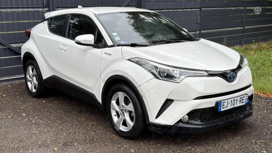 Balts Toyota C-HR 2017 Jonava, ar dzinēja tilpumu 1.80 L un nobraukumu 220 tūkst. km par 11750 €, foto 10 vietnē AUTOMOTO.COM.LV