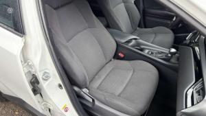 Balts Toyota C-HR 2017 Jonava, ar dzinēja tilpumu 1.80 L un nobraukumu 220 tūkst. km par 11750 €, foto 20 vietnē AUTOMOTO.COM.LV