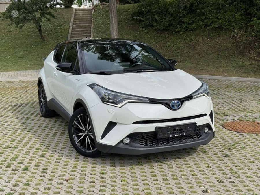Белый Тойота C-HR 2017 в Каунас, объемом двигателя 1.80 л и пробегом 183 тыс. км за 16450 €, фото 1 на AUTOMOTO.COM.LV