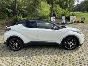 Белый Тойота C-HR 2017 в Каунас, объемом двигателя 1.80 л и пробегом 183 тыс. км за 16450 €, фото 6 на AUTOMOTO.COM.LV