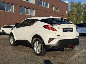 Белый Тойота C-HR 2017 в Вильнюс, объемом двигателя 1.20 л и пробегом 169 тыс. км за 13450 €, фото 6 на AUTOMOTO.COM.LV