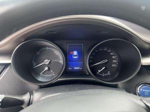 White Toyota C-HR 2017 in Panevezys, with an engine capacity of 1.80 L and mileage of 306 thousand km for 11200 €, photo 14 on AUTOMOTO.COM.LV