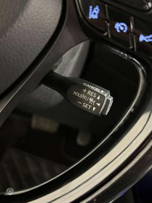 Белый Тойота C-HR 2017 в Клайпеда, объемом двигателя 1.80 л и пробегом 218 тыс. км за 14999 €, фото 30 на AUTOMOTO.COM.LV