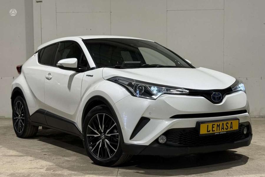 Белый Тойота C-HR 2017 в Клайпеда, объемом двигателя 1.80 л и пробегом 218 тыс. км за 14999 €, фото 32 на AUTOMOTO.COM.LV